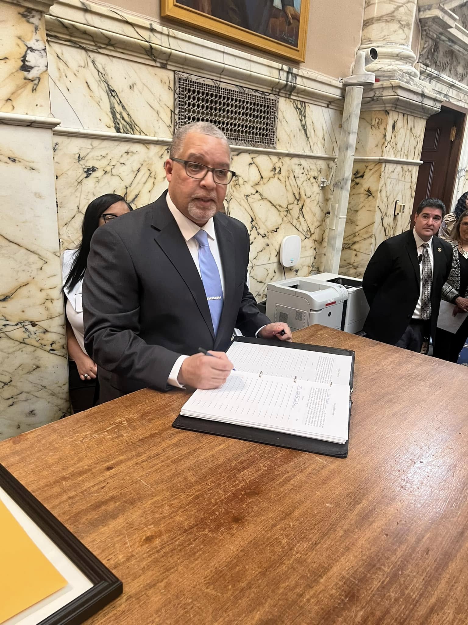 Sean Stinnett Sworn In as 41st District Delegate, Vows to Serve ...